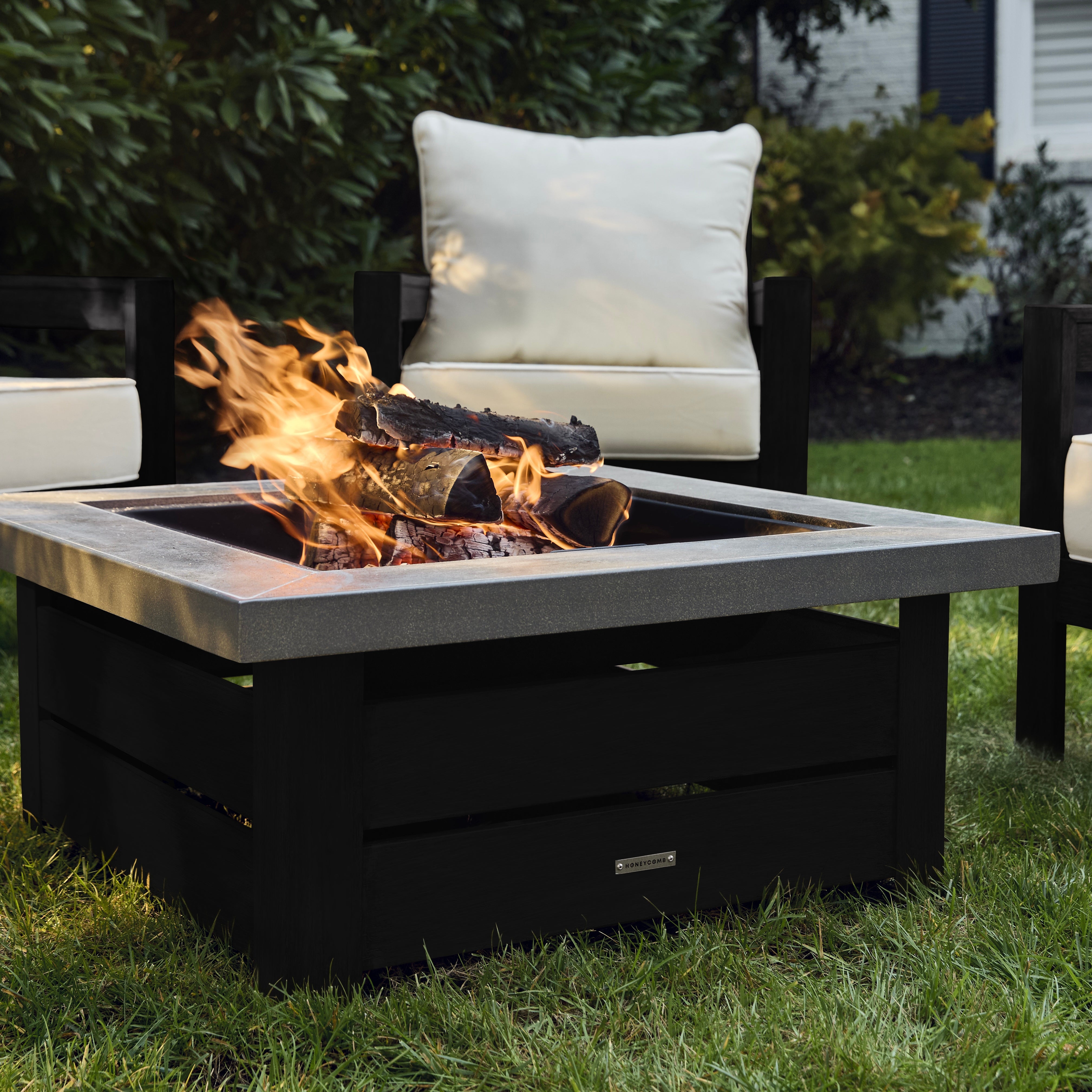 Ember Fire Pit – Honeycomb Outdoor